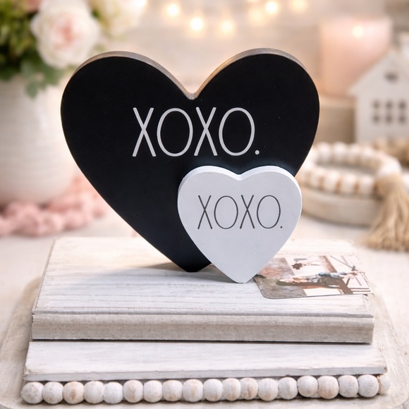 Rae Dunn | Holiday | New Rae Dunn Double Metal Black And White Hearts ...
